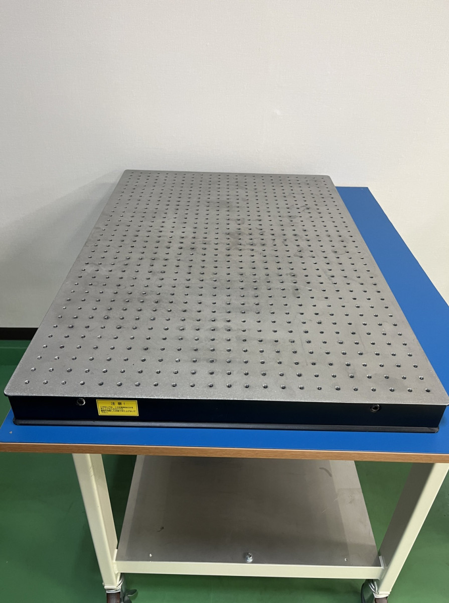 【RL-25】 メーカー不明 光学定盤 W900 D600 H58 | 株式会社リラボ