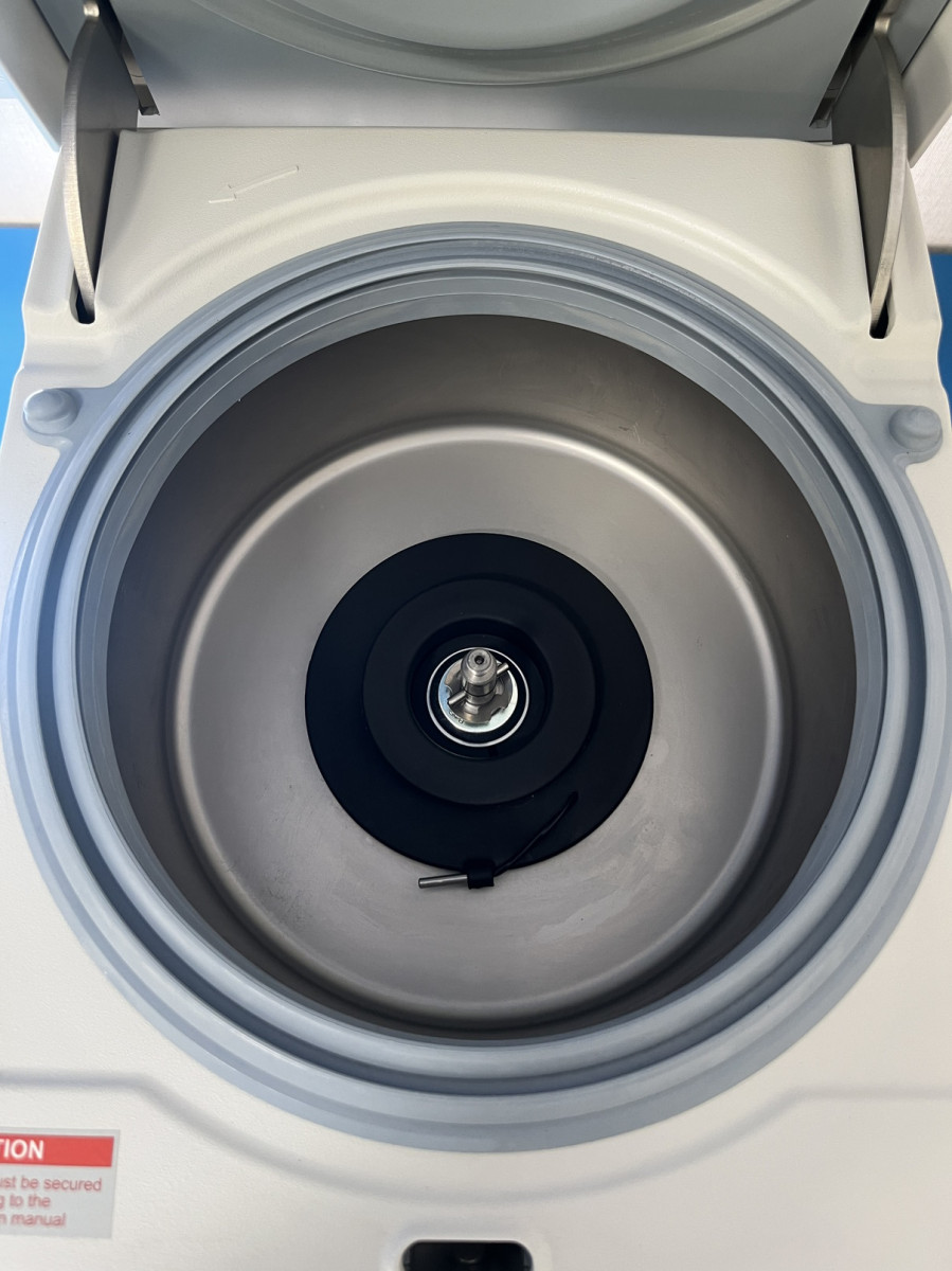 【RL-48】Thermo Fisher Scientific 微量遠心機 Sorvall Legend Micro 21R | 株式会社リラボ